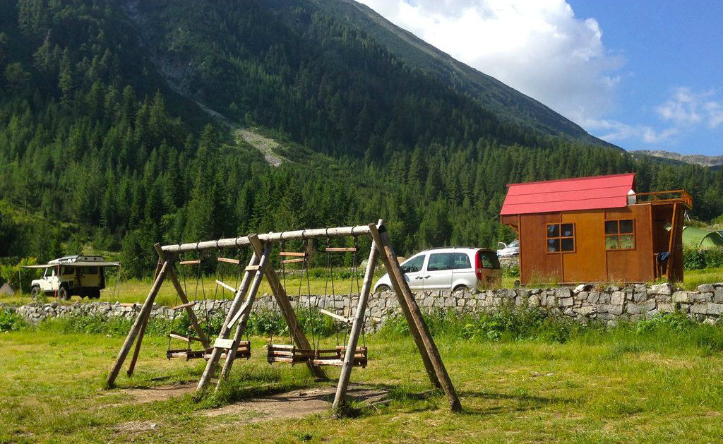 Tiny House Euro on Instructables Built in 75 Hours - Tiny House Blog